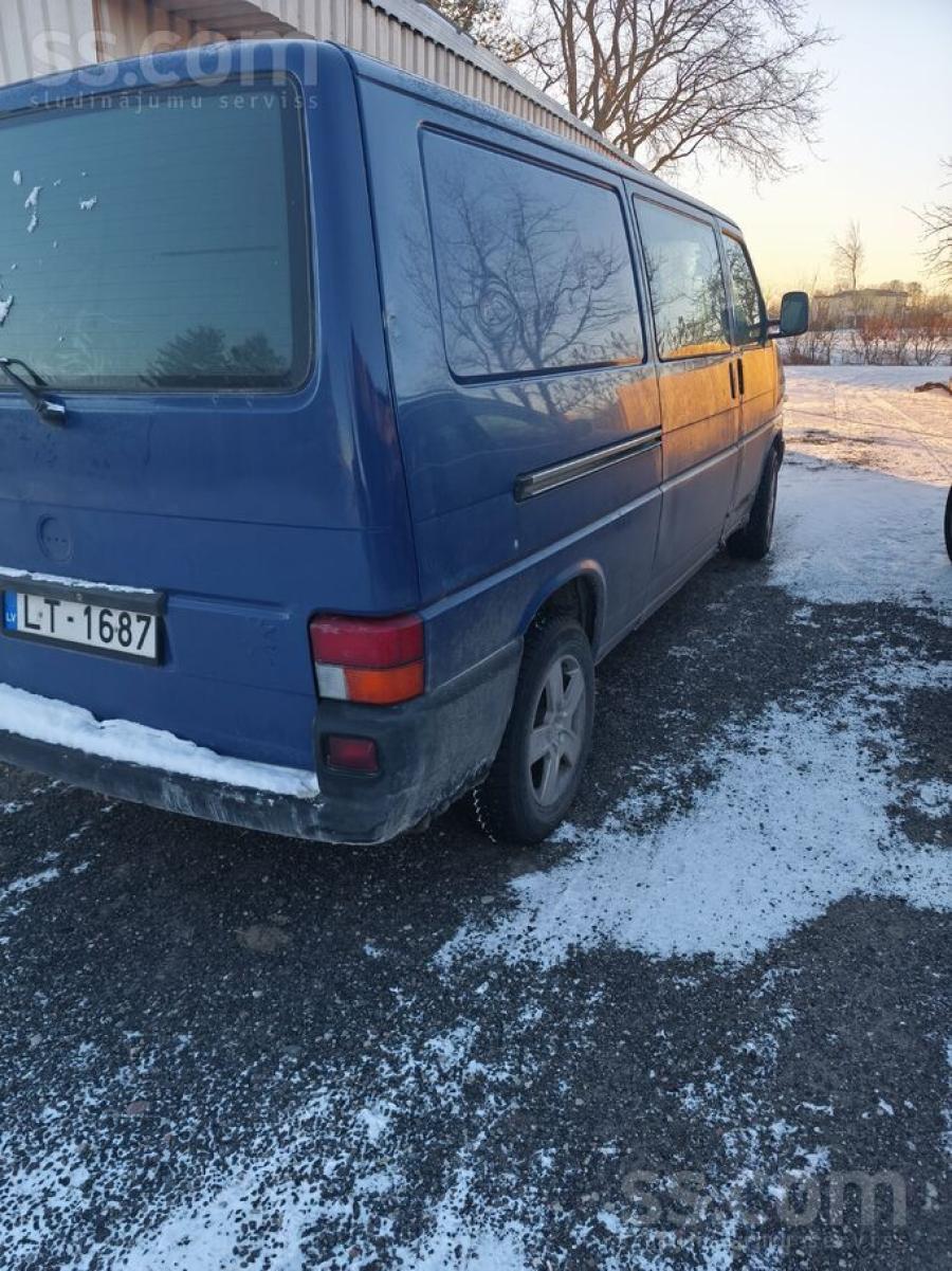 Zils Volkswagen Transporter 1998 Ventspils, ar dzinēja tilpumu 2.50 L un nobraukumu 324 tūkst. km par 2200 €, foto 7 vietnē AUTOMOTO.COM.LV
