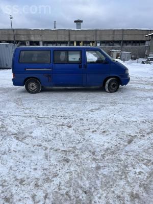 Zils Volkswagen Transporter 1999 Rīga, ar dzinēja tilpumu 2.50 L un nobraukumu 0 tūkst. km par 1500 €, foto 2 vietnē AUTOMOTO.COM.LV