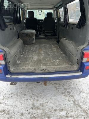 Zils Volkswagen Transporter 1999 Rīga, ar dzinēja tilpumu 2.50 L un nobraukumu 0 tūkst. km par 1500 €, foto 10 vietnē AUTOMOTO.COM.LV