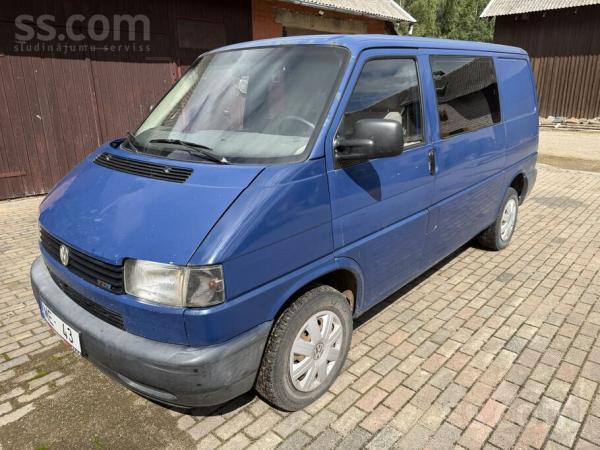 Blue Volkswagen Transporter 1999 in Dobele, with an engine capacity of 2.50 L and mileage of 530 thousand km for 2350 €, photo 6 on AUTOMOTO.COM.LV