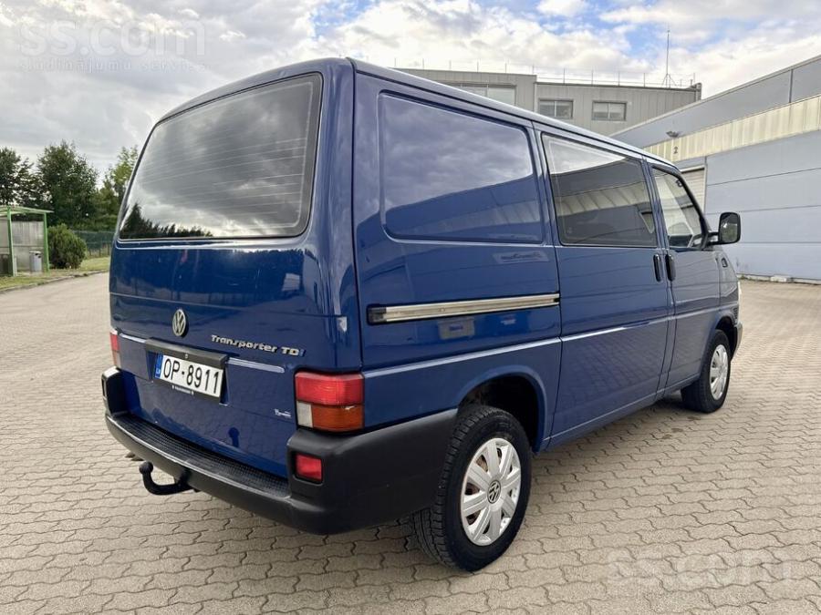 Zils Volkswagen Transporter 1999 Rīga, ar dzinēja tilpumu 2.50 L un nobraukumu 0 tūkst. km par 3500 €, foto 9 vietnē AUTOMOTO.COM.LV