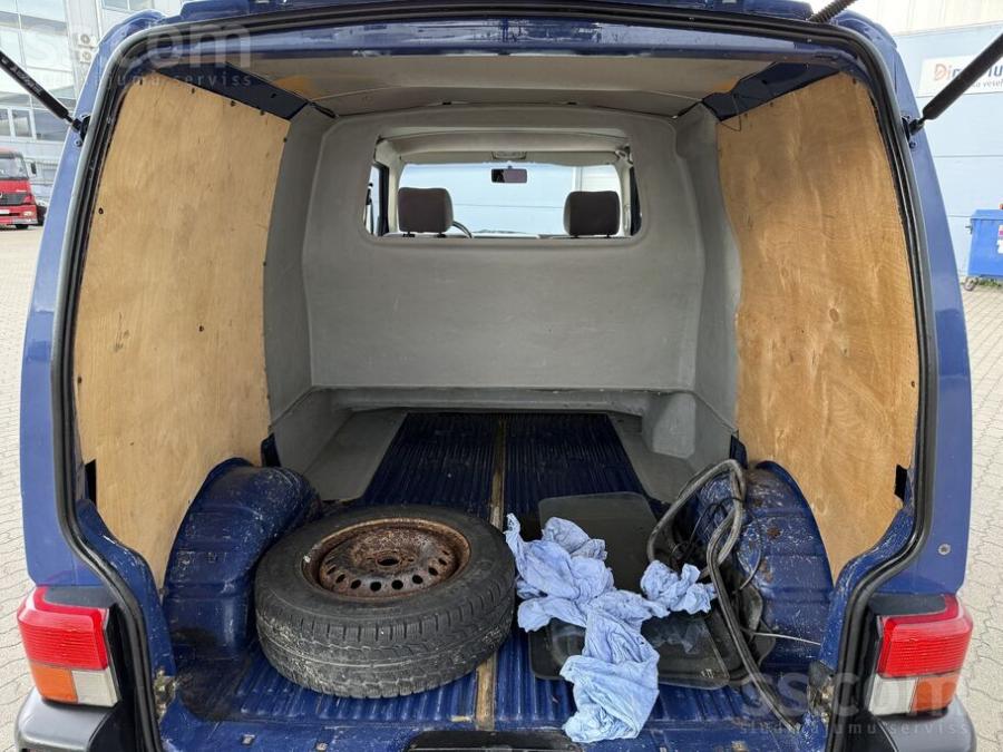 Zils Volkswagen Transporter 1999 Rīga, ar dzinēja tilpumu 2.50 L un nobraukumu 0 tūkst. km par 3500 €, foto 19 vietnē AUTOMOTO.COM.LV