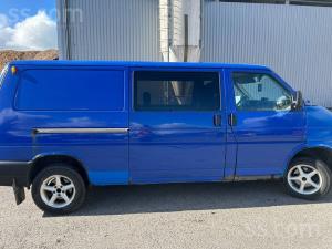 Zils Volkswagen Transporter 1999 Kuldīga, ar dzinēja tilpumu 2.50 L un nobraukumu 423 tūkst. km par 2550 €, foto 6 vietnē AUTOMOTO.COM.LV
