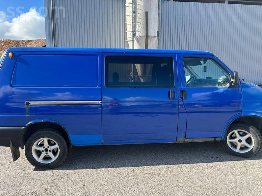 Zils Volkswagen Transporter 1999 Kuldīga, ar dzinēja tilpumu 2.50 L un nobraukumu 423 tūkst. km par 2550 €, foto 6 vietnē AUTOMOTO.COM.LV