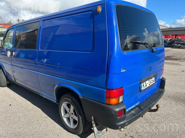 Blue Volkswagen Transporter 1999 in Kuldiga, with an engine capacity of 2.50 L and mileage of 423 thousand km for 2550 €, photo 7 on AUTOMOTO.COM.LV
