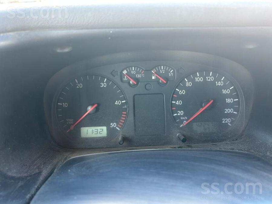 Zils Volkswagen Transporter 1999 Kuldīga, ar dzinēja tilpumu 2.50 L un nobraukumu 423 tūkst. km par 2550 €, foto 12 vietnē AUTOMOTO.COM.LV