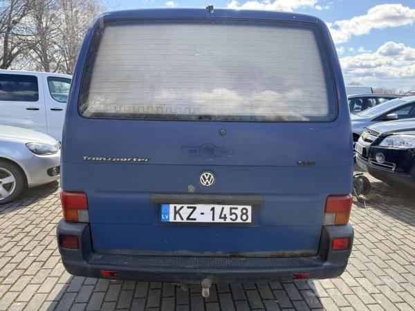 Blue Volkswagen Transporter 2000 in Talsi, with an engine capacity of 2.50 L and mileage of 0 thousand km for 1900 €, photo 3 on AUTOMOTO.COM.LV