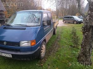 Zils Volkswagen Transporter 2000 Liepāja, ar dzinēja tilpumu 2.50 L un nobraukumu 400 tūkst. km par 2300 €, foto 6 vietnē AUTOMOTO.COM.LV