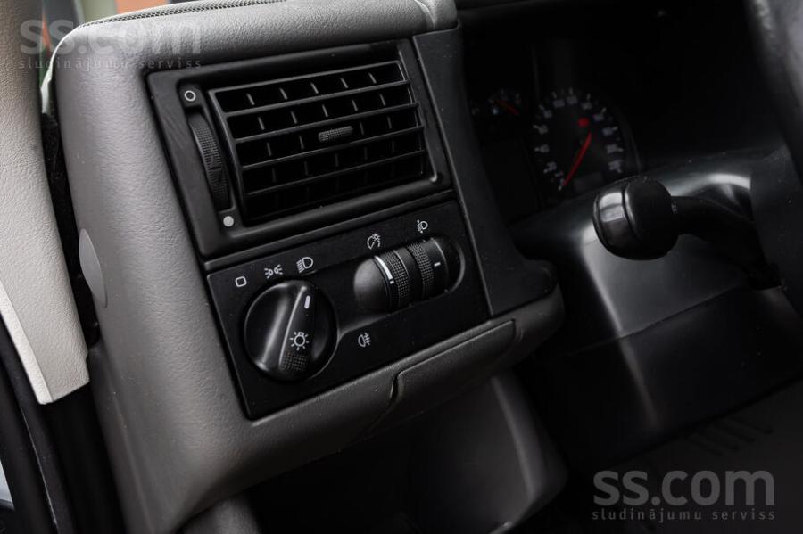 Zils Volkswagen Transporter 2002 Jelgava, ar dzinēja tilpumu 2.50 L un nobraukumu 0 tūkst. km par 7999 €, foto 11 vietnē AUTOMOTO.COM.LV