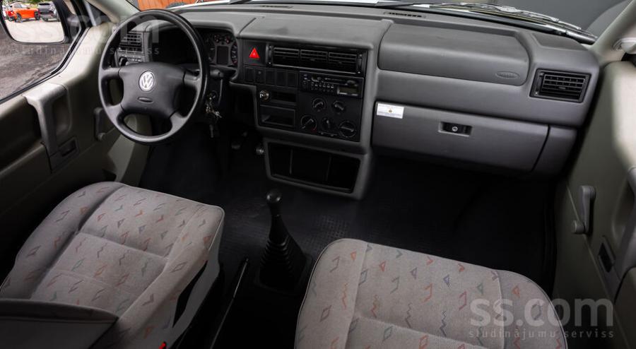 Zils Volkswagen Transporter 2002 Jelgava, ar dzinēja tilpumu 2.50 L un nobraukumu 0 tūkst. km par 7999 €, foto 18 vietnē AUTOMOTO.COM.LV