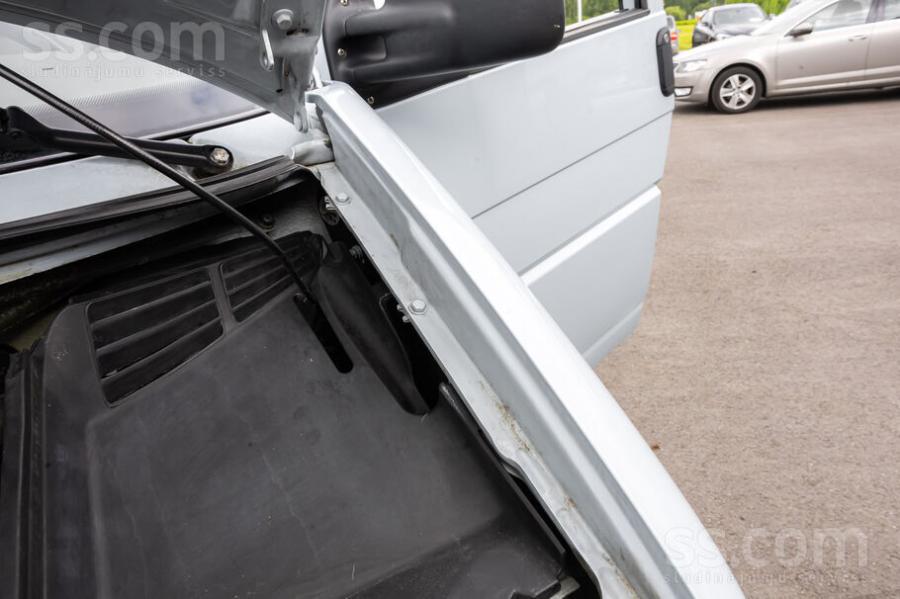 Zils Volkswagen Transporter 2002 Jelgava, ar dzinēja tilpumu 2.50 L un nobraukumu 0 tūkst. km par 7999 €, foto 31 vietnē AUTOMOTO.COM.LV