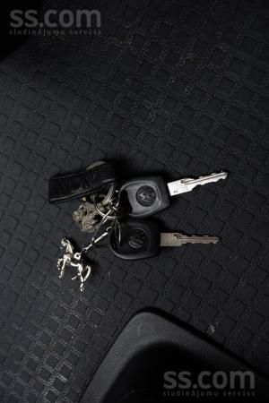 Zils Volkswagen Transporter 2002 Jelgava, ar dzinēja tilpumu 2.50 L un nobraukumu 0 tūkst. km par 7999 €, foto 32 vietnē AUTOMOTO.COM.LV