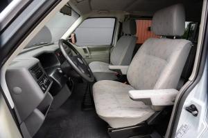 Zils Volkswagen Transporter 2002 Jelgava, ar dzinēja tilpumu 2.50 L un nobraukumu 79 tūkst. km par 7999 €, foto 7 vietnē AUTOMOTO.COM.LV