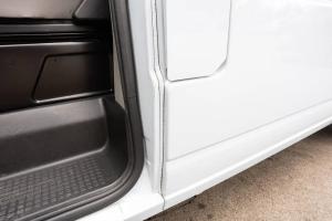 Zils Volkswagen Transporter 2002 Jelgava, ar dzinēja tilpumu 2.50 L un nobraukumu 79 tūkst. km par 7999 €, foto 9 vietnē AUTOMOTO.COM.LV