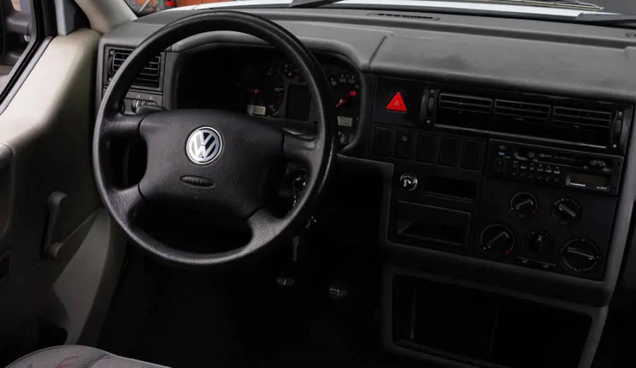 Zils Volkswagen Transporter 2002 Jelgava, ar dzinēja tilpumu 2.50 L un nobraukumu 79 tūkst. km par 7999 €, foto 20 vietnē AUTOMOTO.COM.LV