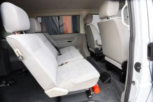 Zils Volkswagen Transporter 2002 Jelgava, ar dzinēja tilpumu 2.50 L un nobraukumu 79 tūkst. km par 7999 €, foto 23 vietnē AUTOMOTO.COM.LV