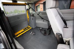 Zils Volkswagen Transporter 2002 Jelgava, ar dzinēja tilpumu 2.50 L un nobraukumu 79 tūkst. km par 7999 €, foto 24 vietnē AUTOMOTO.COM.LV