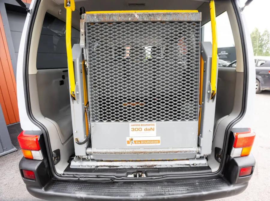 Zils Volkswagen Transporter 2002 Jelgava, ar dzinēja tilpumu 2.50 L un nobraukumu 79 tūkst. km par 7999 €, foto 26 vietnē AUTOMOTO.COM.LV