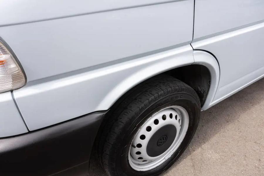 Zils Volkswagen Transporter 2002 Jelgava, ar dzinēja tilpumu 2.50 L un nobraukumu 79 tūkst. km par 7999 €, foto 30 vietnē AUTOMOTO.COM.LV