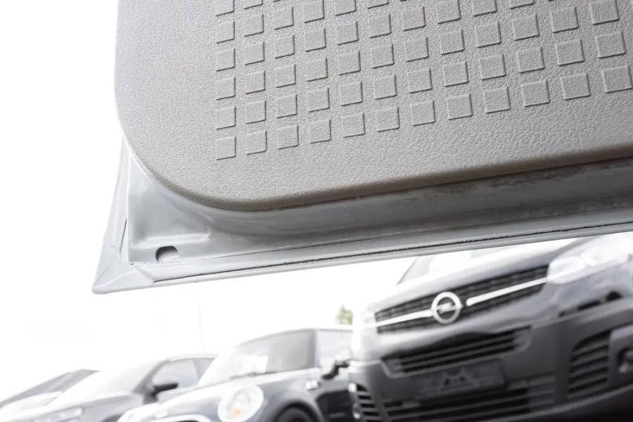 Zils Volkswagen Transporter 2002 Jelgava, ar dzinēja tilpumu 2.50 L un nobraukumu 79 tūkst. km par 7999 €, foto 33 vietnē AUTOMOTO.COM.LV