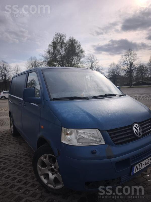 Blue Volkswagen Transporter 2004 in Ventspils, with an engine capacity of 2.50 L and mileage of 518 thousand km for 1800 €, photo 1 on AUTOMOTO.COM.LV