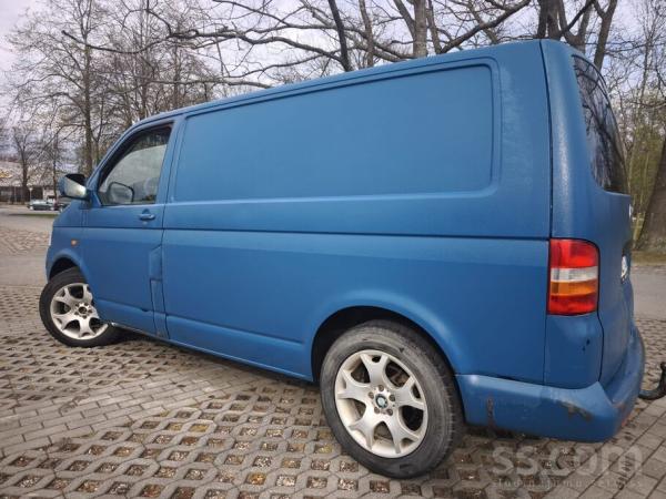 Blue Volkswagen Transporter 2004 in Ventspils, with an engine capacity of 2.50 L and mileage of 518 thousand km for 1800 €, photo 4 on AUTOMOTO.COM.LV