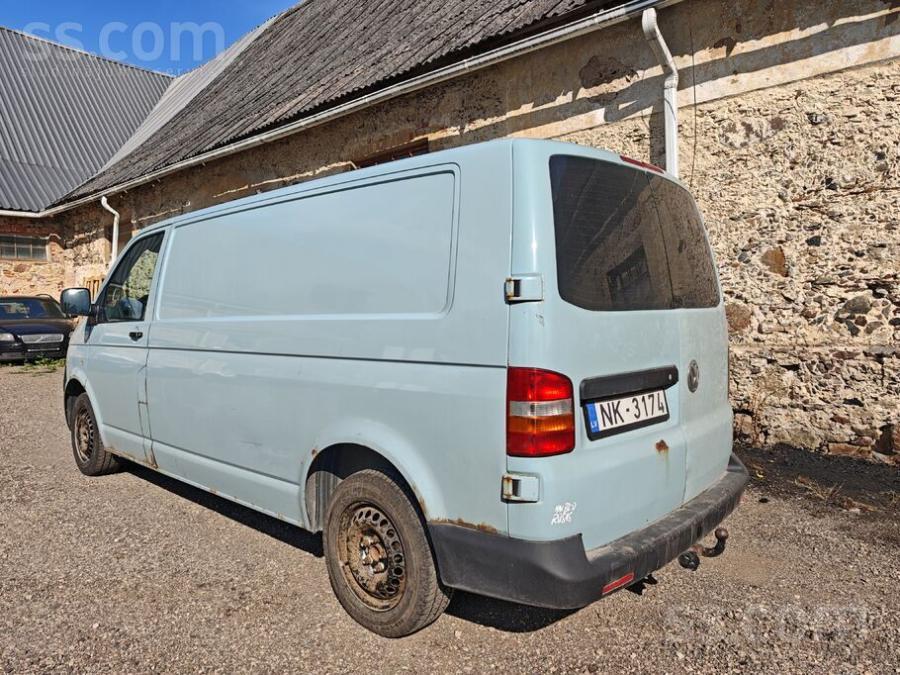 Zils Volkswagen Transporter 2004 Jēkabpils, ar dzinēja tilpumu 1.90 L un nobraukumu 340 tūkst. km par 1950 €, foto 5 vietnē AUTOMOTO.COM.LV