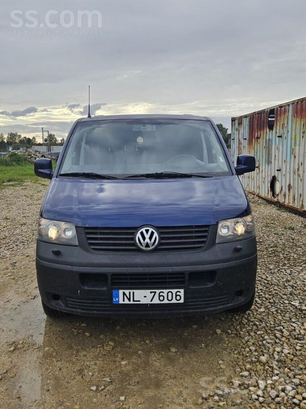 Zils Volkswagen Transporter 2004 Rīga, ar dzinēja tilpumu 1.90 L un nobraukumu 320 tūkst. km par 3700 €, foto 9 vietnē AUTOMOTO.COM.LV