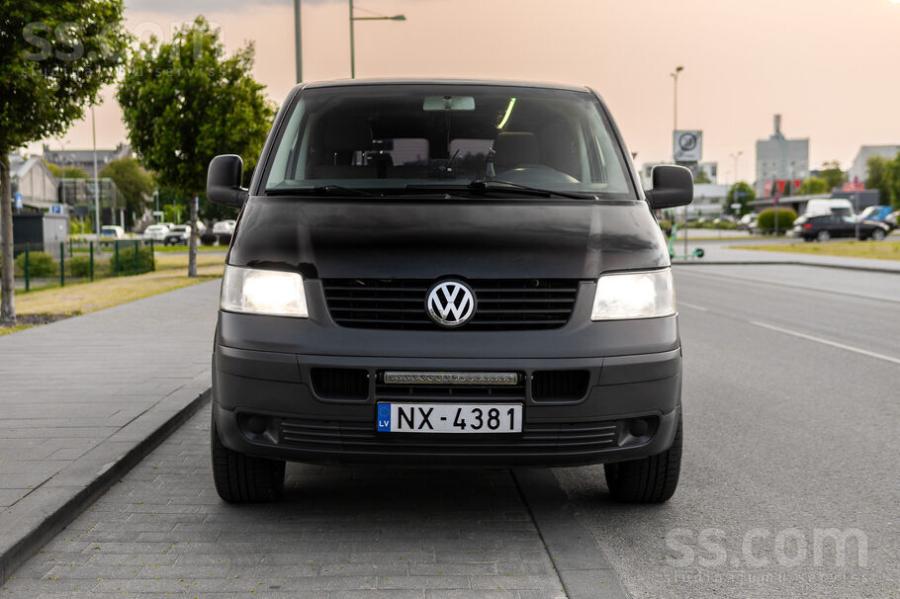 Blue Volkswagen Transporter 2005 in Riga, with an engine capacity of 1.90 L and mileage of 430 thousand km for 2500 €, photo 1 on AUTOMOTO.COM.LV