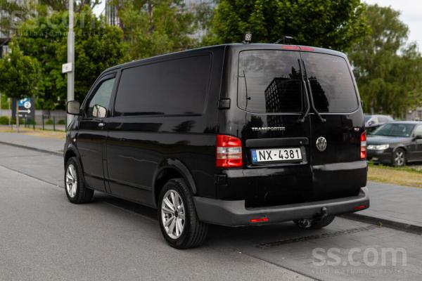Blue Volkswagen Transporter 2005 in Riga, with an engine capacity of 1.90 L and mileage of 430 thousand km for 2500 €, photo 4 on AUTOMOTO.COM.LV