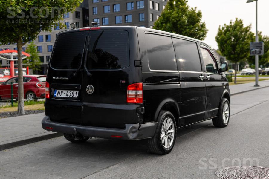 Blue Volkswagen Transporter 2005 in Riga, with an engine capacity of 1.90 L and mileage of 430 thousand km for 2500 €, photo 5 on AUTOMOTO.COM.LV