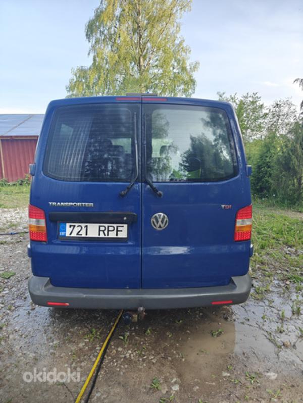 Blue Volkswagen Transporter 2005 in Jogeva, with an engine capacity of 2.50 L and mileage of 429 thousand km for 6800 €, photo 6 on AUTOMOTO.COM.LV