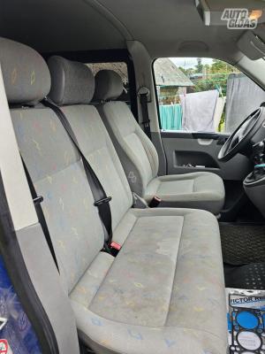 Blue Volkswagen Transporter 2005 in Lazdijai, with an engine capacity of 2.50 L and mileage of 342 thousand km for 2900 €, photo 8 on AUTOMOTO.COM.LV
