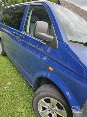 Blue Volkswagen Transporter 2005 in Lazdijai, with an engine capacity of 2.50 L and mileage of 342 thousand km for 2900 €, photo 10 on AUTOMOTO.COM.LV