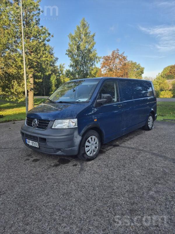 Blue Volkswagen Transporter 2005 in Ogre, with an engine capacity of 2.50 L and mileage of 419 thousand km for 2950 €, photo 3 on AUTOMOTO.COM.LV