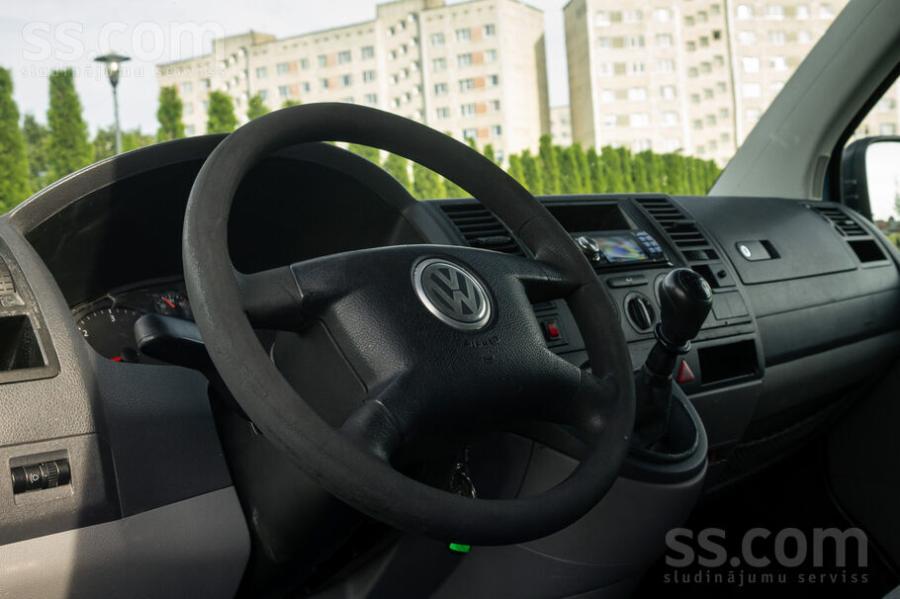 Zils Volkswagen Transporter 2006 Jelgava, ar dzinēja tilpumu 2.50 L un nobraukumu 337 tūkst. km par 3750 €, foto 11 vietnē AUTOMOTO.COM.LV