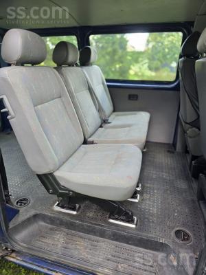 Zils Volkswagen Transporter 2006 Preiļi, ar dzinēja tilpumu 1.90 L un nobraukumu 512 tūkst. km par 3000 €, foto 3 vietnē AUTOMOTO.COM.LV