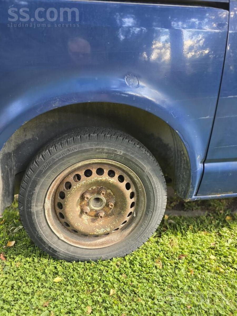 Zils Volkswagen Transporter 2006 Preiļi, ar dzinēja tilpumu 1.90 L un nobraukumu 512 tūkst. km par 3000 €, foto 5 vietnē AUTOMOTO.COM.LV