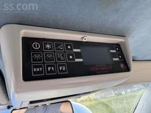 Zils Volkswagen Transporter 2008 Rīga, ar dzinēja tilpumu 2.50 L un nobraukumu 380 tūkst. km par 4950 €, foto 6 vietnē AUTOMOTO.COM.LV