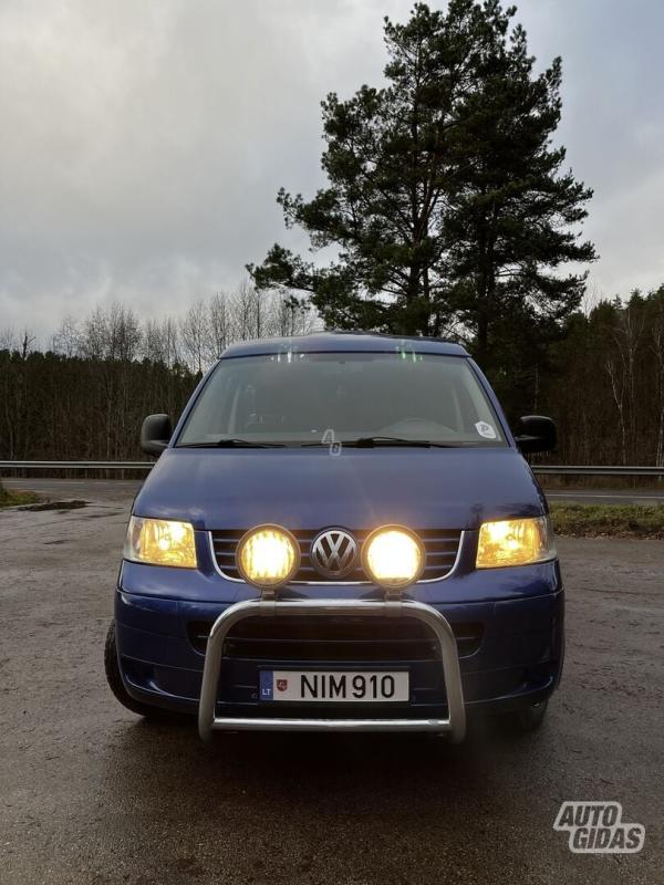 Zils Volkswagen Transporter 2009 Utena, ar dzinēja tilpumu 2.50 L un nobraukumu 560 tūkst. km par 8600 €, foto 2 vietnē AUTOMOTO.COM.LV