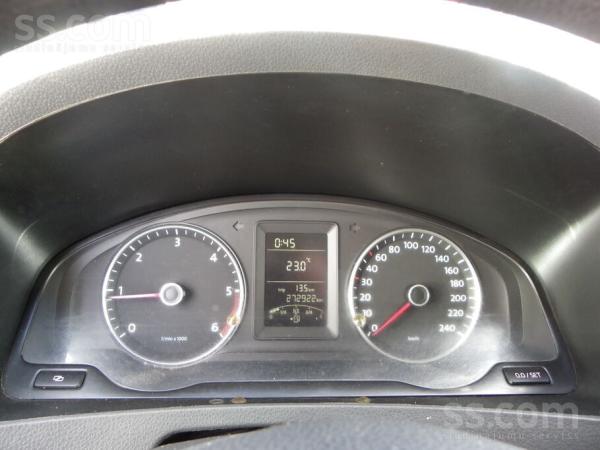 Blue Volkswagen Transporter 2010 in Valka, with an engine capacity of 2.00 L and mileage of 272 thousand km for 5999 €, photo 9 on AUTOMOTO.COM.LV