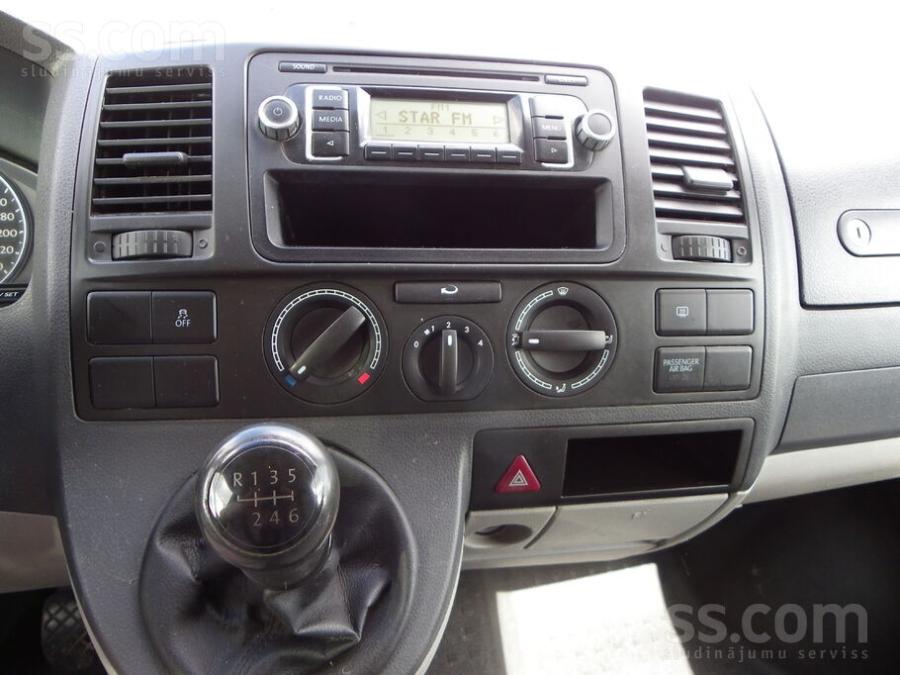 Zils Volkswagen Transporter 2010 Valka, ar dzinēja tilpumu 2.00 L un nobraukumu 272 tūkst. km par 5999 €, foto 11 vietnē AUTOMOTO.COM.LV