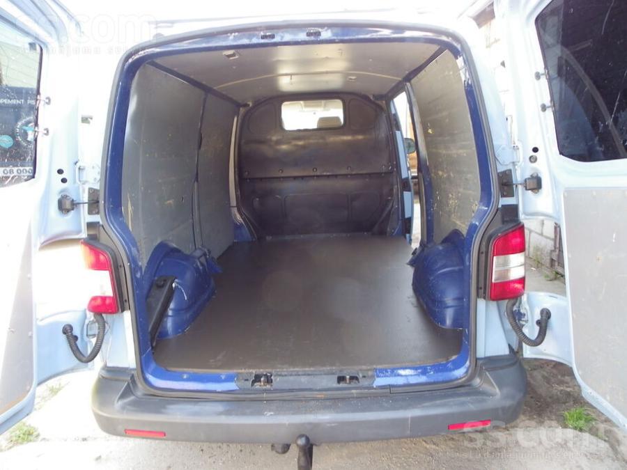Zils Volkswagen Transporter 2010 Valka, ar dzinēja tilpumu 2.00 L un nobraukumu 272 tūkst. km par 5999 €, foto 16 vietnē AUTOMOTO.COM.LV