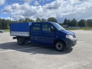 Zils Volkswagen Transporter 2010 Rīga, ar dzinēja tilpumu 1.90 L un nobraukumu 307 tūkst. km par 4500 €, foto  vietnē AUTOMOTO.COM.LV