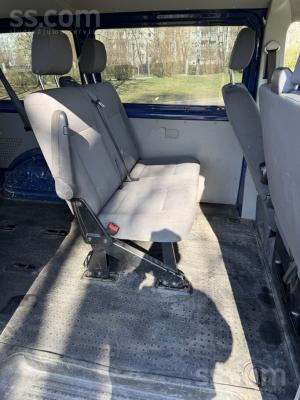 Blue Volkswagen Transporter 2010 in Riga, with an engine capacity of 2.00 L and mileage of 486 thousand km for 6290 €, photo 16 on AUTOMOTO.COM.LV