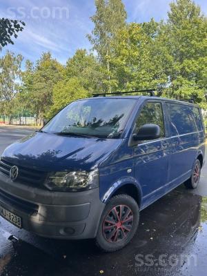 Blue Volkswagen Transporter 2010 in Jurmala, with an engine capacity of 1.90 L and mileage of 271 thousand km for 5100 €, photo 3 on AUTOMOTO.COM.LV