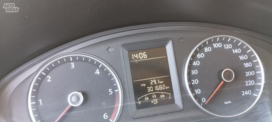 Zils Volkswagen Transporter 2011 Viļņa, ar dzinēja tilpumu 2.00 L un nobraukumu 301 tūkst. km par 7500 €, foto 10 vietnē AUTOMOTO.COM.LV