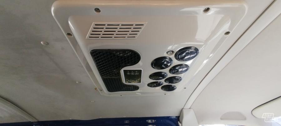 Zils Volkswagen Transporter 2011 Viļņa, ar dzinēja tilpumu 2.00 L un nobraukumu 301 tūkst. km par 7500 €, foto 12 vietnē AUTOMOTO.COM.LV