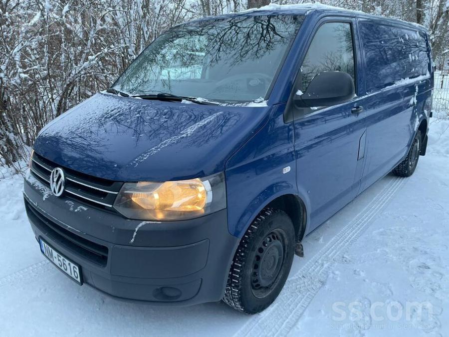 Zils Volkswagen Transporter 2013 Limbaži, ar dzinēja tilpumu 2.00 L un nobraukumu 236 tūkst. km par 10285 €, foto 1 vietnē AUTOMOTO.COM.LV