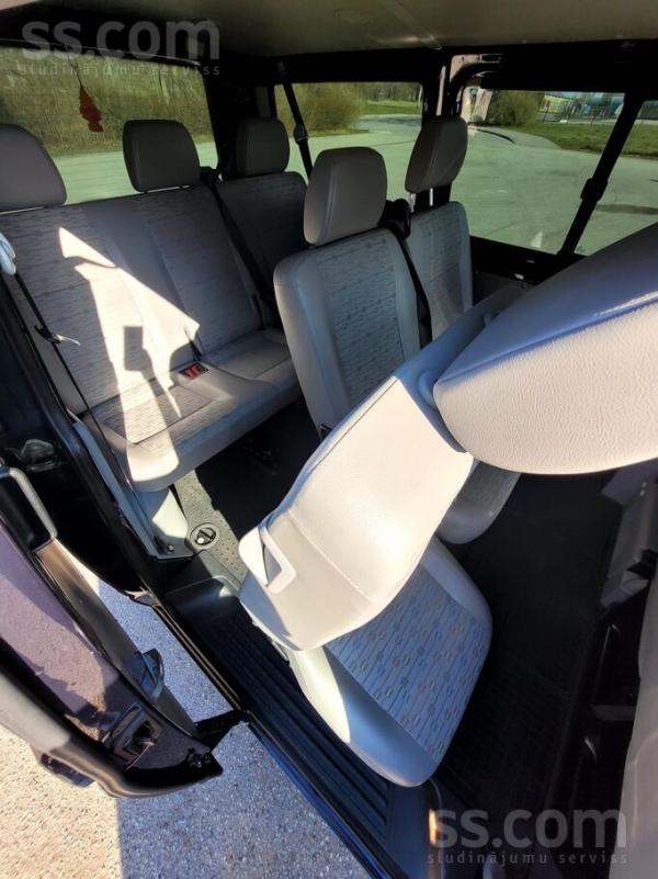 Blue Volkswagen Transporter 2013 in Tukums, with an engine capacity of 2.00 L and mileage of 299 thousand km for 10200 €, photo 5 on AUTOMOTO.COM.LV